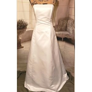 Night Scene | Dresses | Night Scene White Satin Strapless Gown 516 Nwt ...